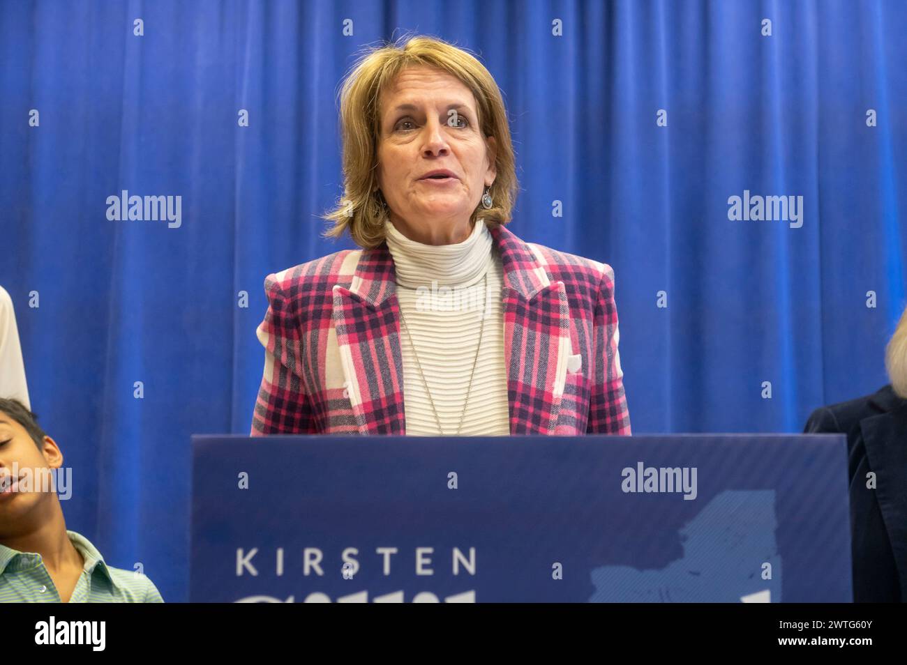 Chief executive of the passage hi-res stock photography and images - Alamy