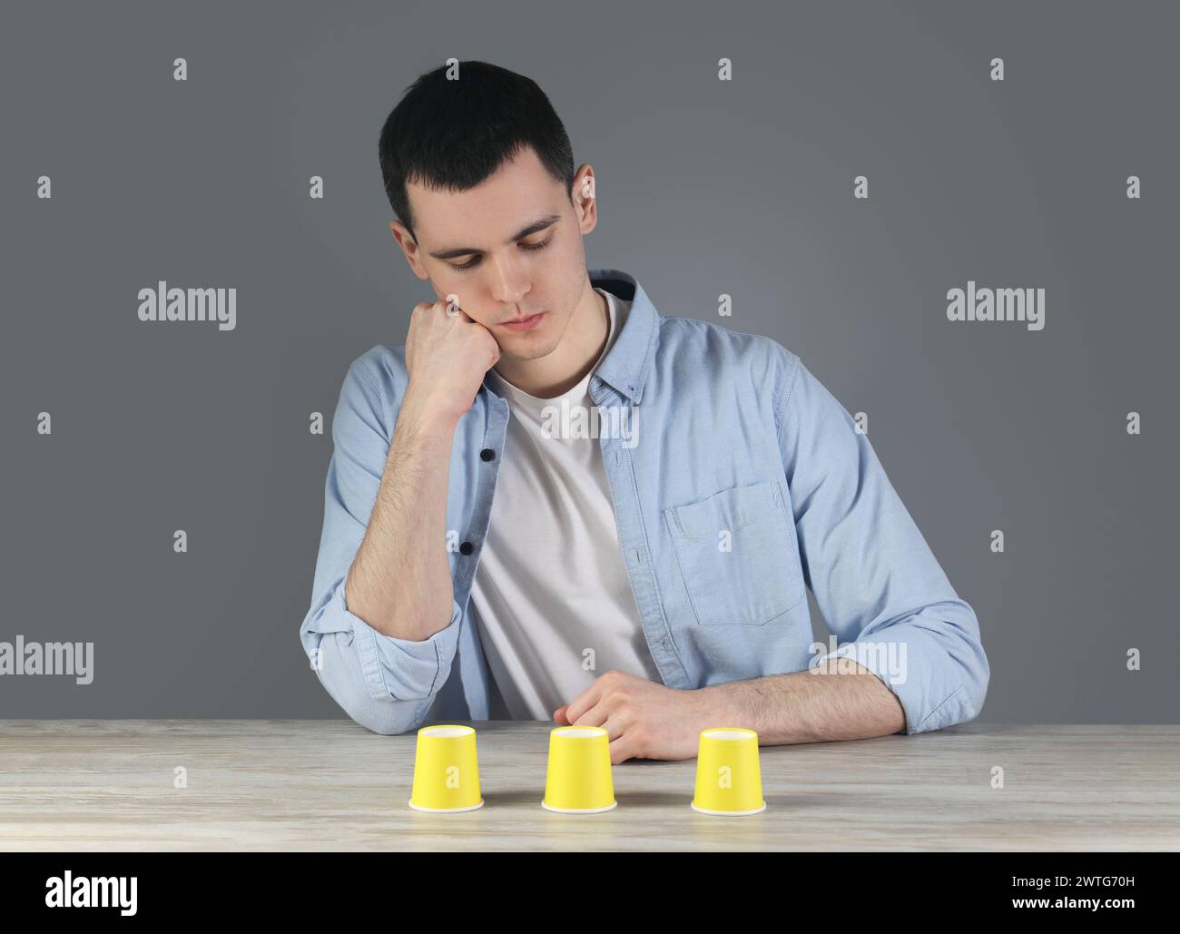 Man magician table hi-res stock photography and images - Alamy