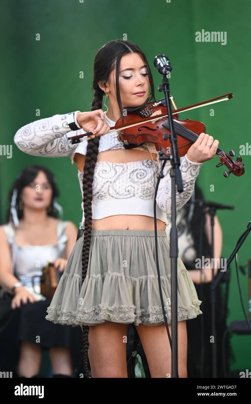 London, UK. 17th Mar, 2024. BIIRD preforms the Saint Patrick's Day 2024 ...