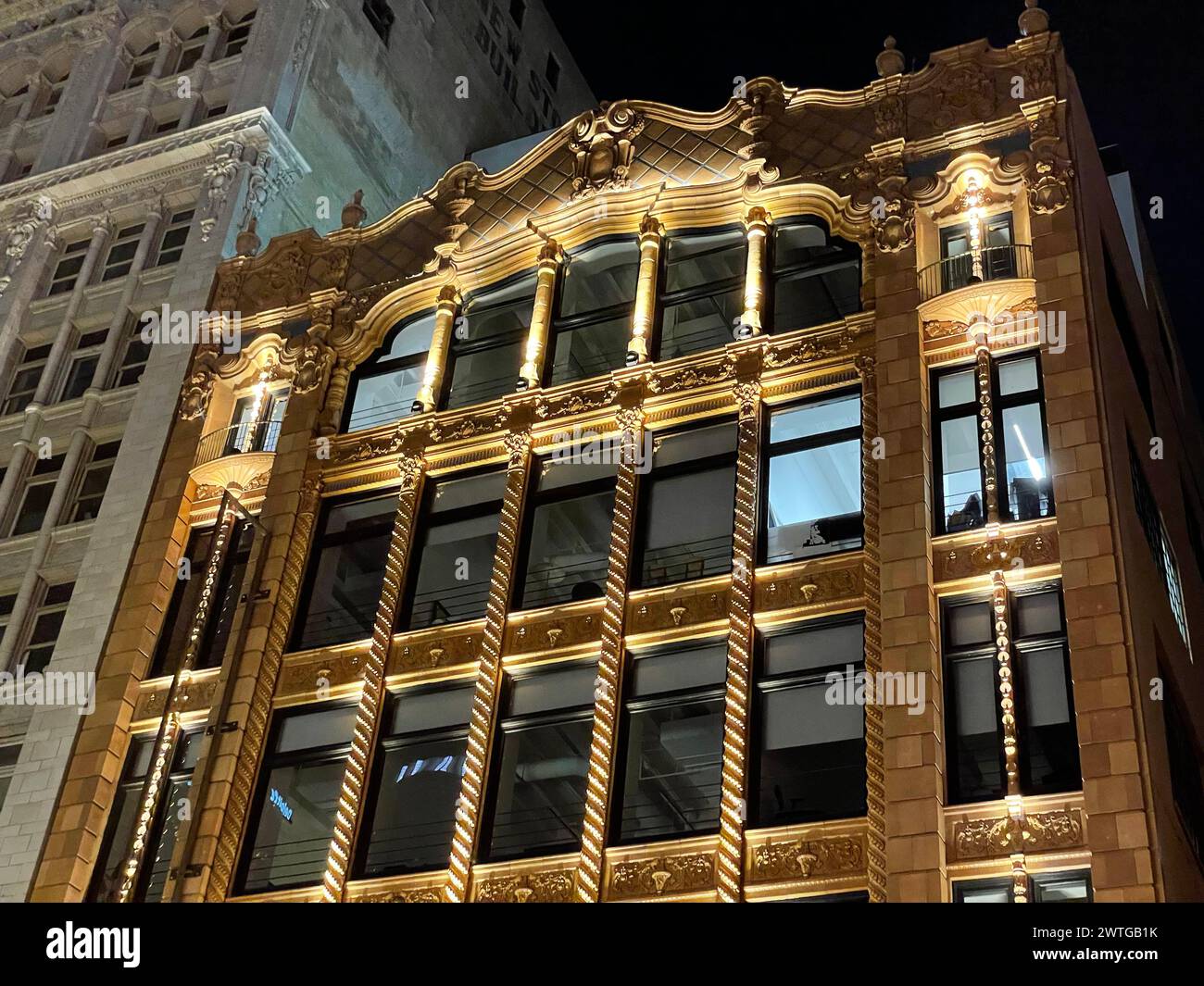 Broadway architecture hi-res stock photography and images - Alamy