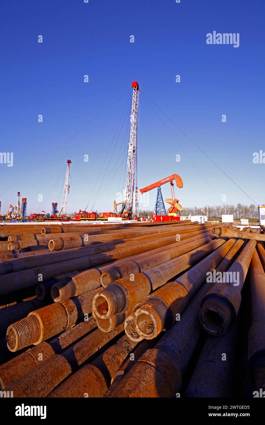 Oil drill pipe Stock Photo - Alamy