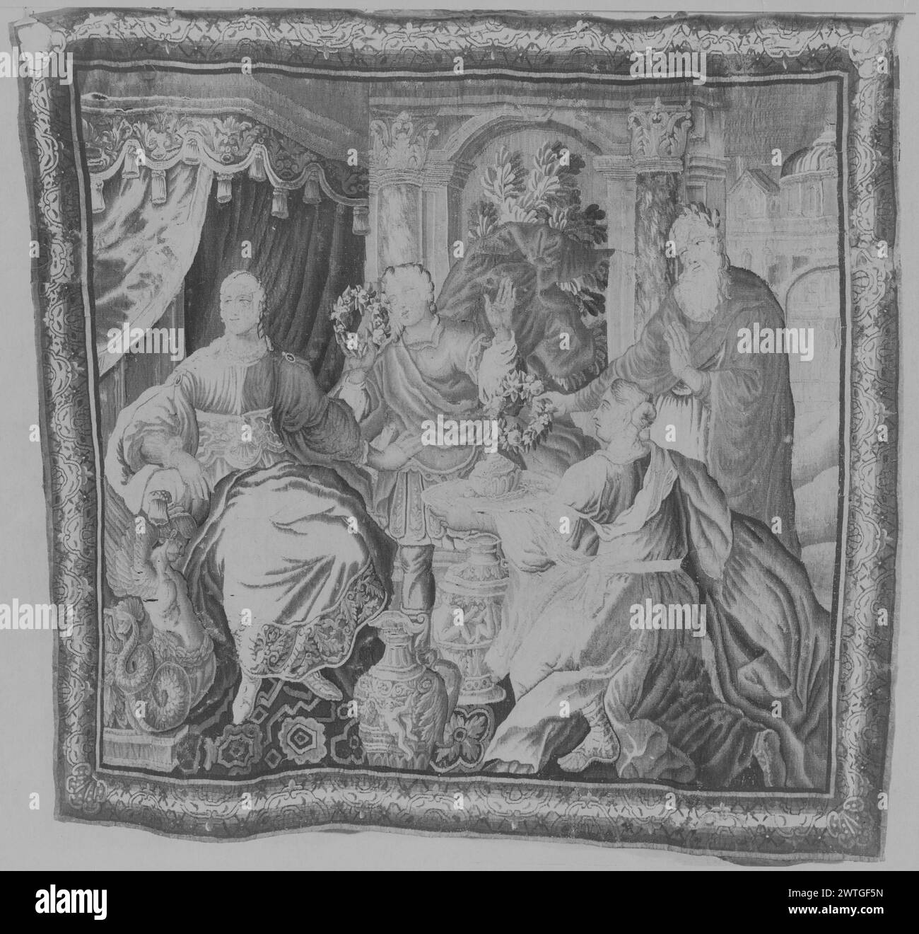 Semi circular canopy Black and White Stock Photos & Images - Alamy