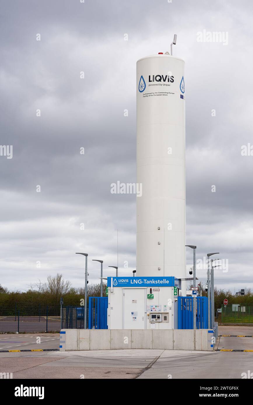 Lng infrastructure hi-res stock photography and images - Alamy