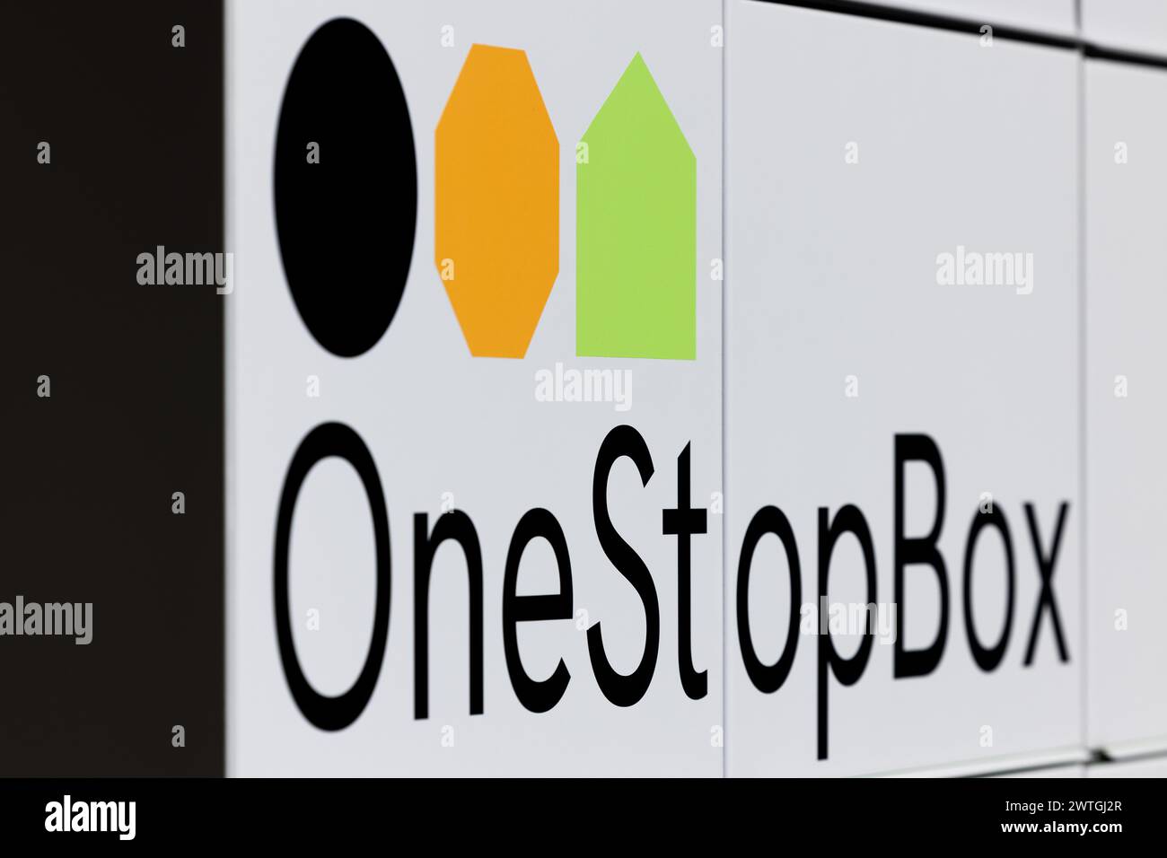 Bonn, Germany. 14th Mar, 2024. A parcel station without a label from ...