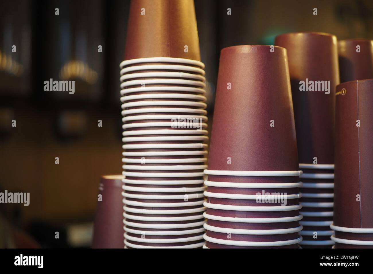 Lots disposable cups coffee hi-res stock photography and images - Alamy