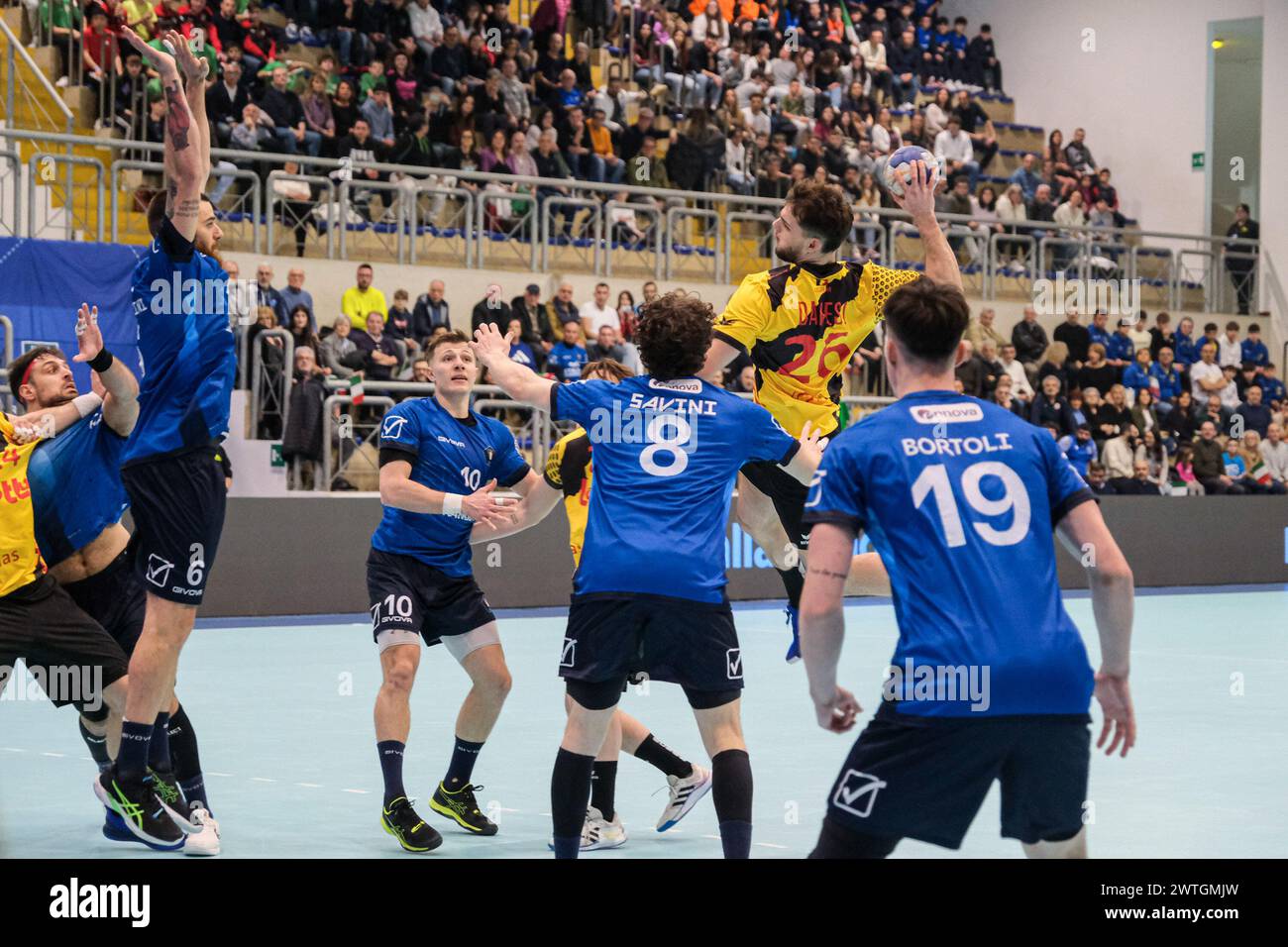 Pescara, Italy. 17th Mar, 2024. Sebastien Danesi of Belgium (R) and ...