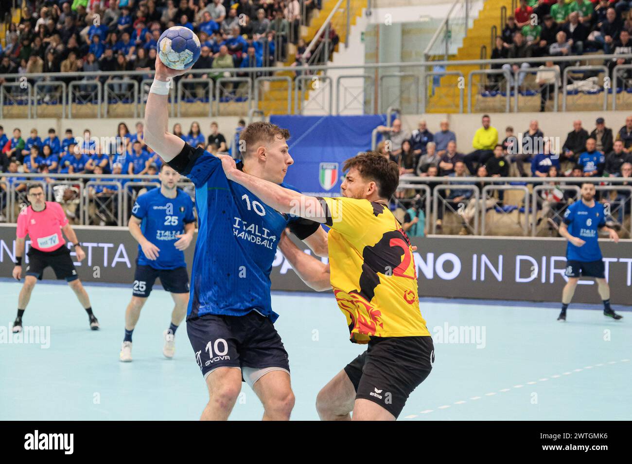 Pescara, Italy. 17th Mar, 2024. Marco Mengon of Italy (L) and Sebastien ...