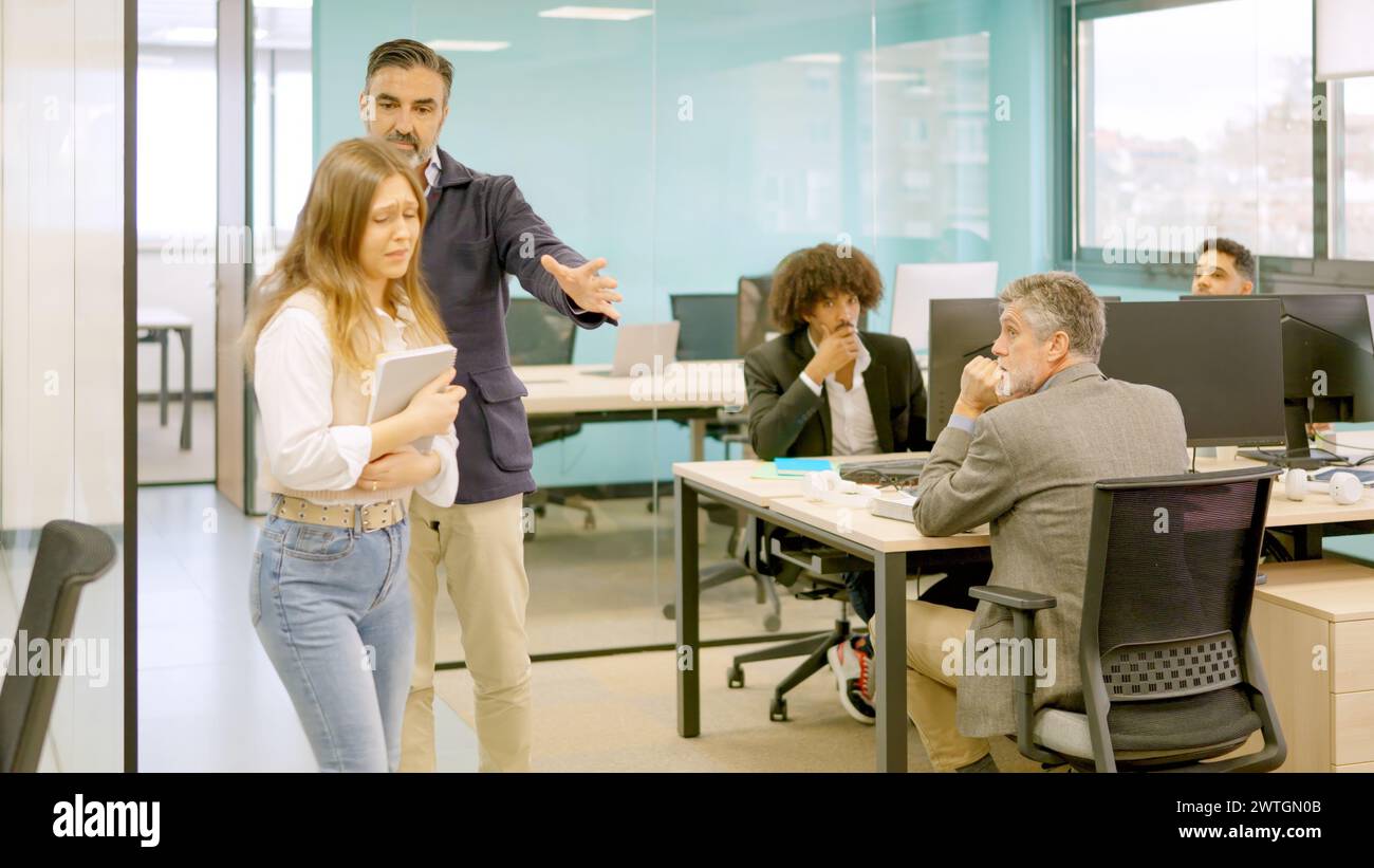 Angry man shouting woman hi-res stock photography and images - Alamy