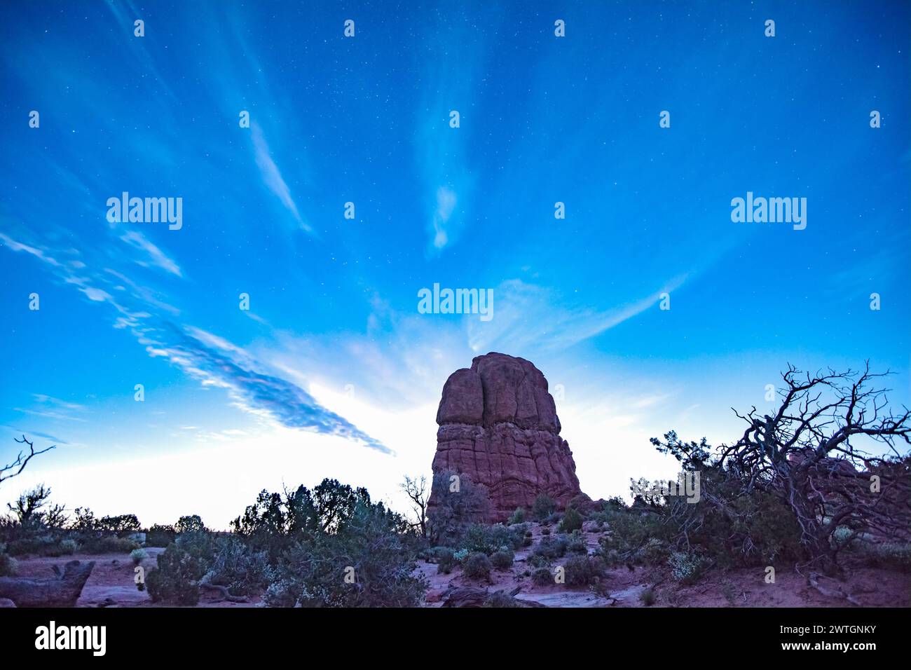 Dawn arches national park hi-res stock photography and images - Alamy