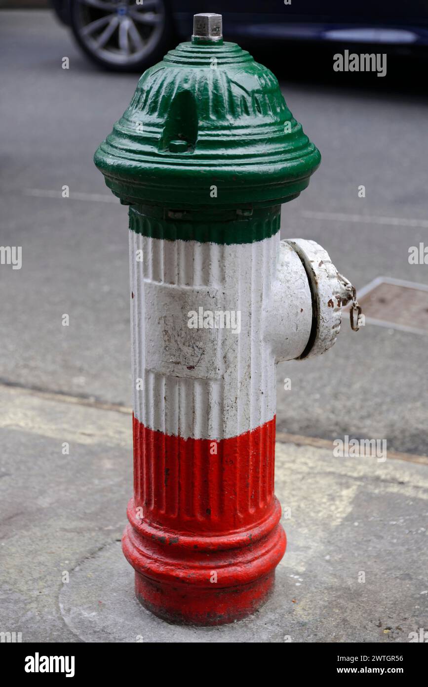 New york city fire hydrant hi-res stock photography and images - Alamy