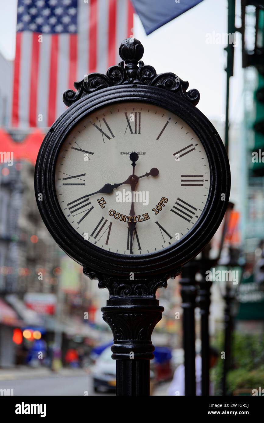 A large round street clock with Roman numerals, Manhattan, New York ...
