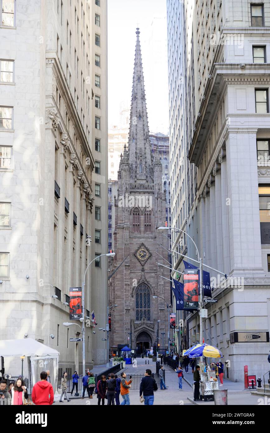 View of Trinity Church between modern skyscrapers in New York ...