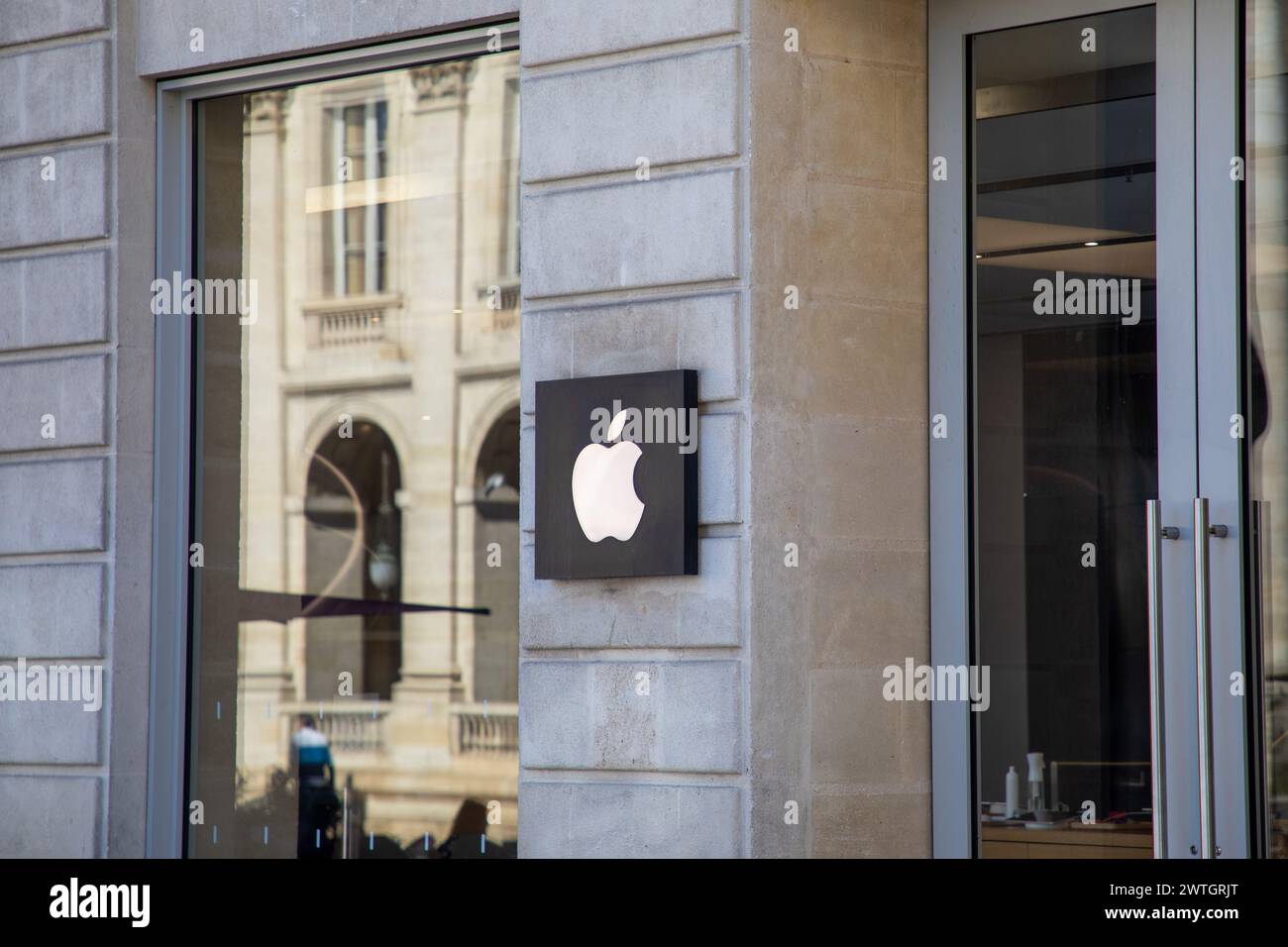 Bordeaux , France - 03 17 2024 : Apple logo brand and text sign on ...