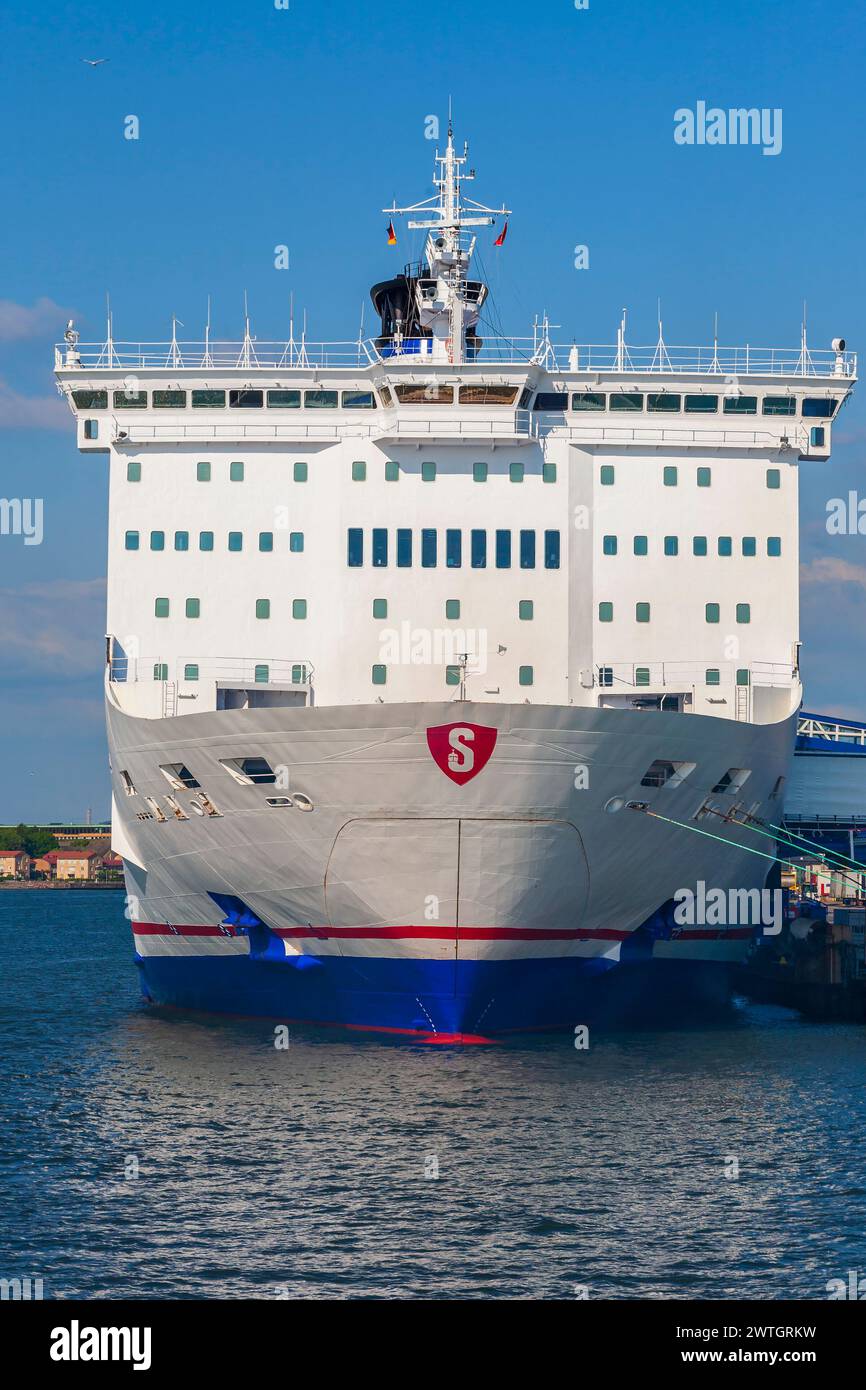Passenger ferry in the port Stock Photo - Alamy