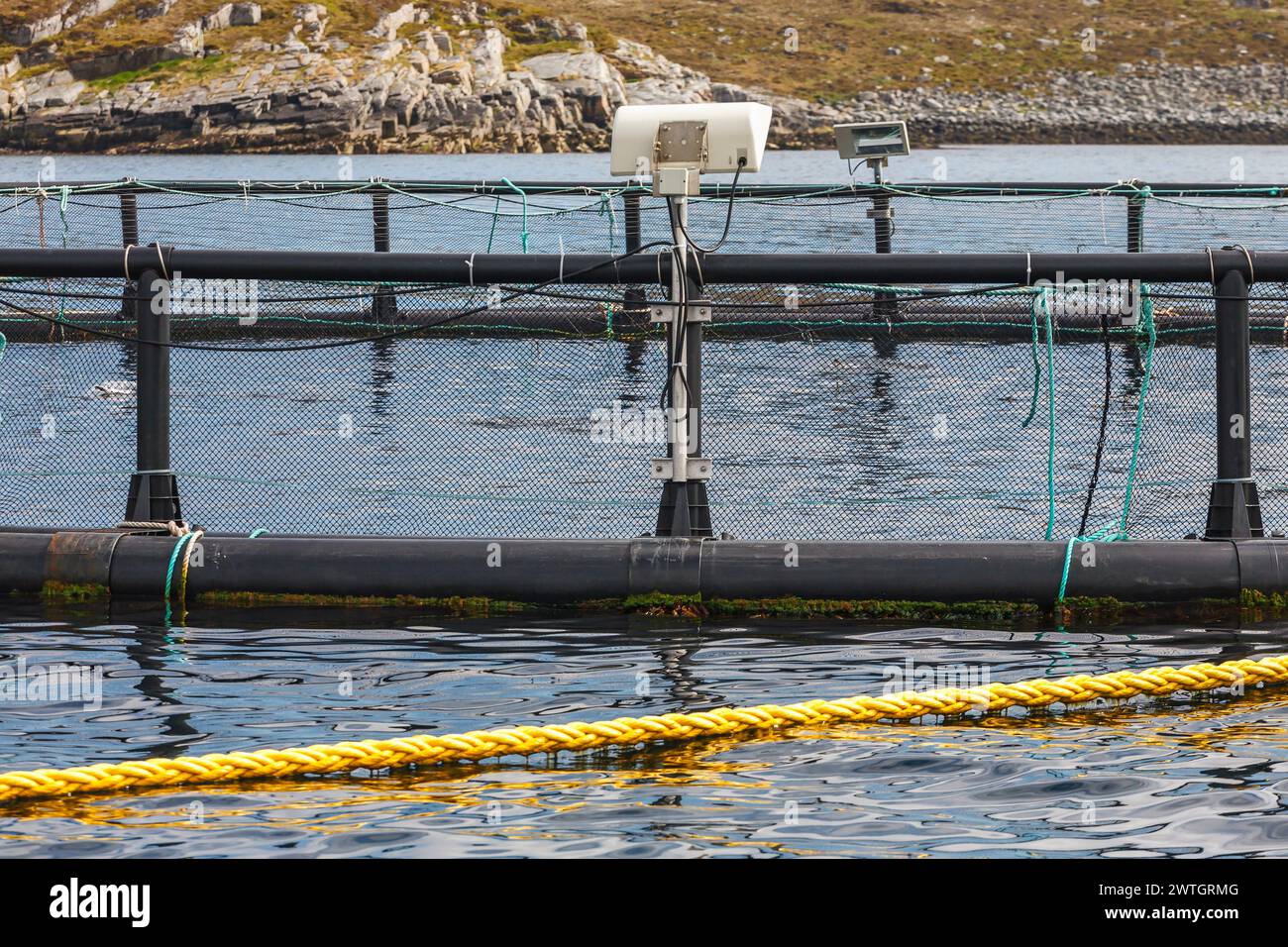 Cage system aquaculture hi-res stock photography and images - Alamy