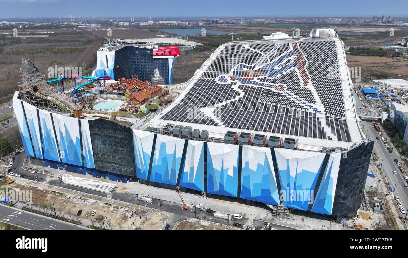 Aerial photo shows the world's largest indoor ski resort under ...