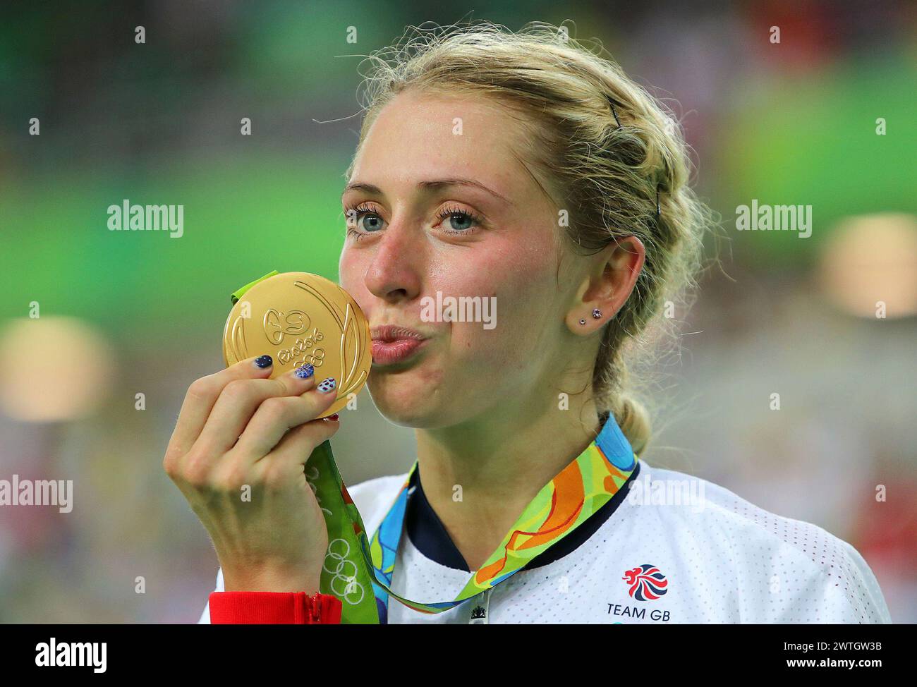 File photo dated 16/08/16 of Great Britain's Laura Trott kisses her ...