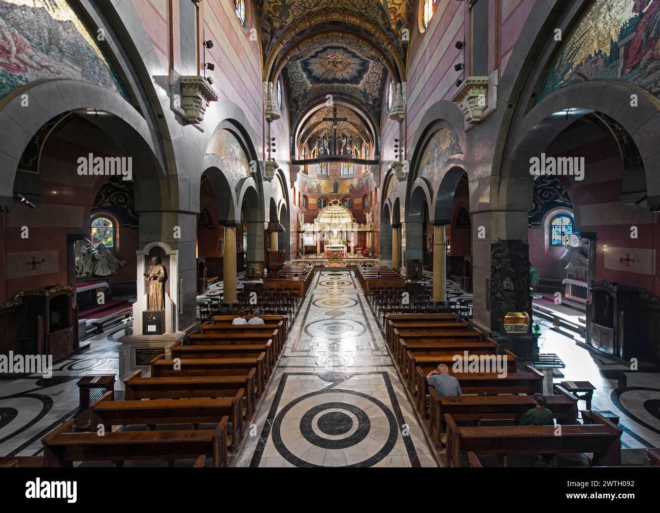 Roman sacred heart of jesus hi-res stock photography and images - Alamy