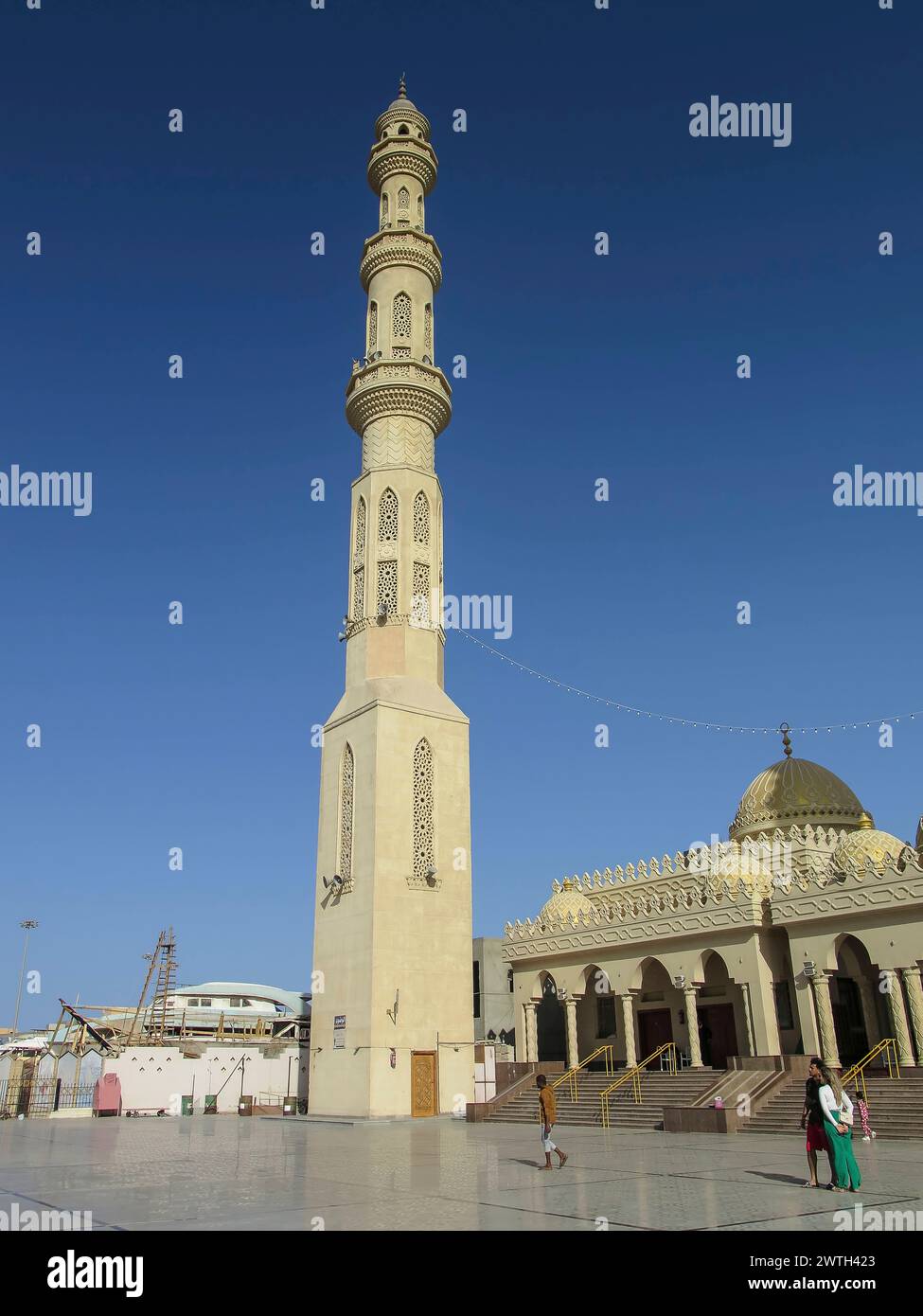 Minarett, Al Mina Moschee, Hurghada, Ägypten *** Minaret, Al Mina ...