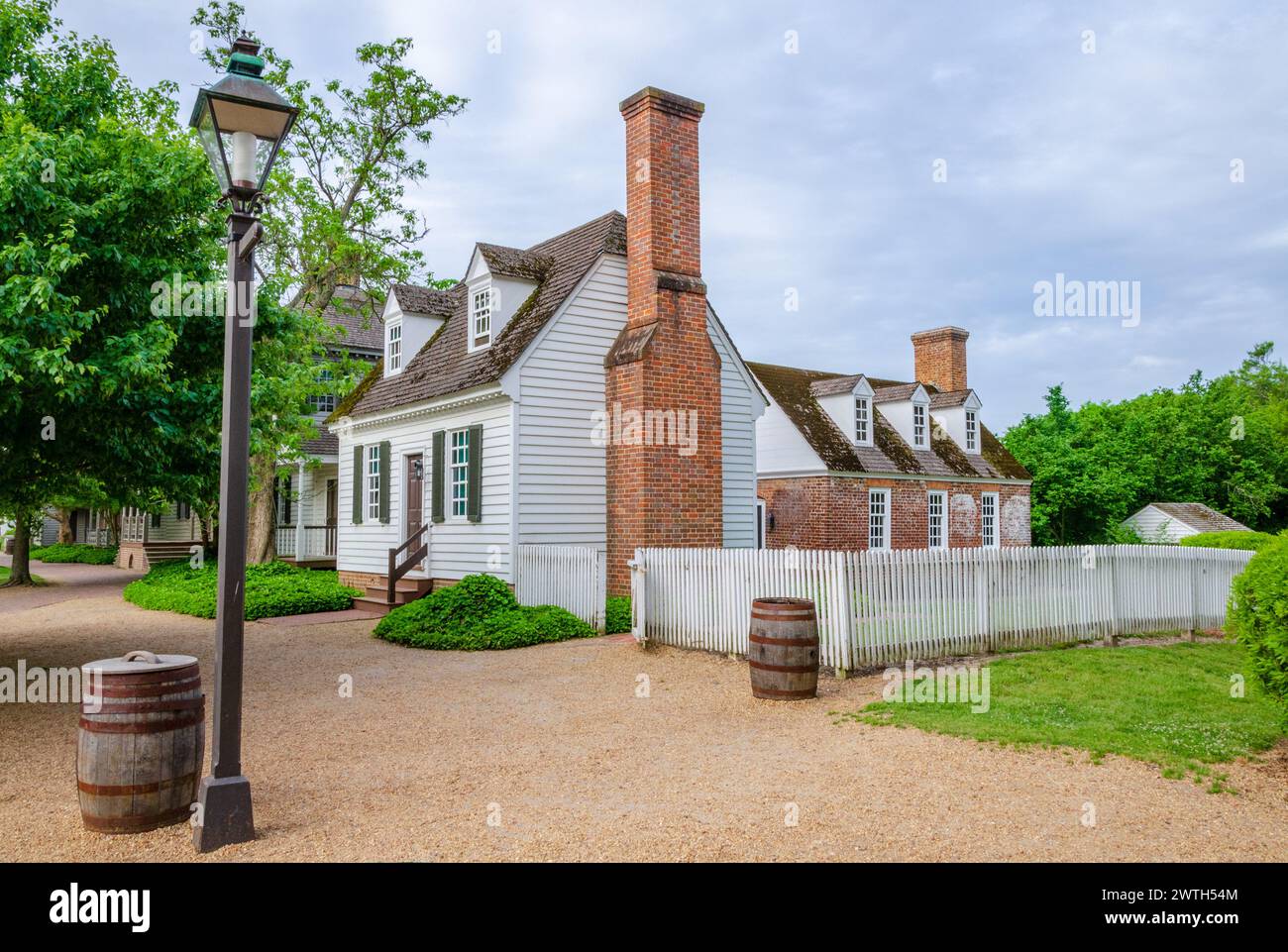 The “Historic Triangle” Historical Colonial Williamsburg in Virginia ...