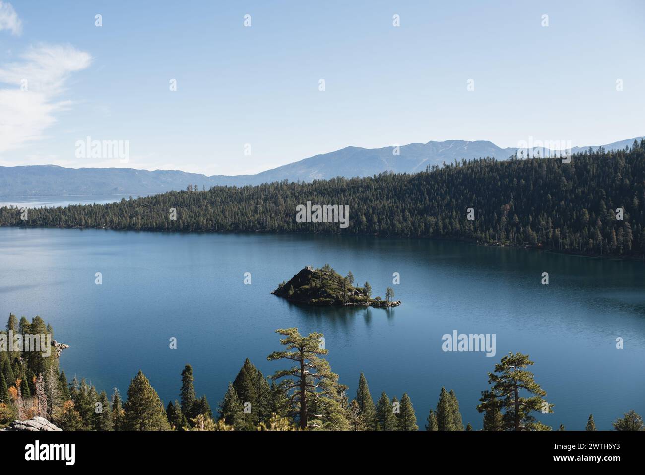 Beautiful blue water at Emerald Bay in Lake Tahoe, California Stock ...