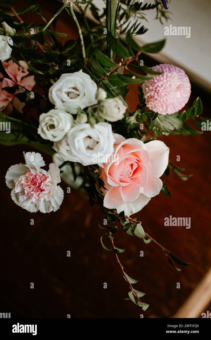 Floral table centre hi-res stock photography and images - Alamy