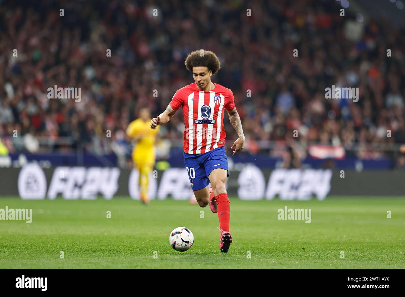 Axel witsel sports hi-res stock photography and images - Alamy
