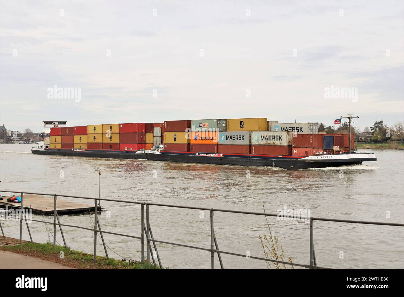 Bonn Themenfoto: Deutschland, Fluss, Rhein, Schifffahrt, Schiff ...