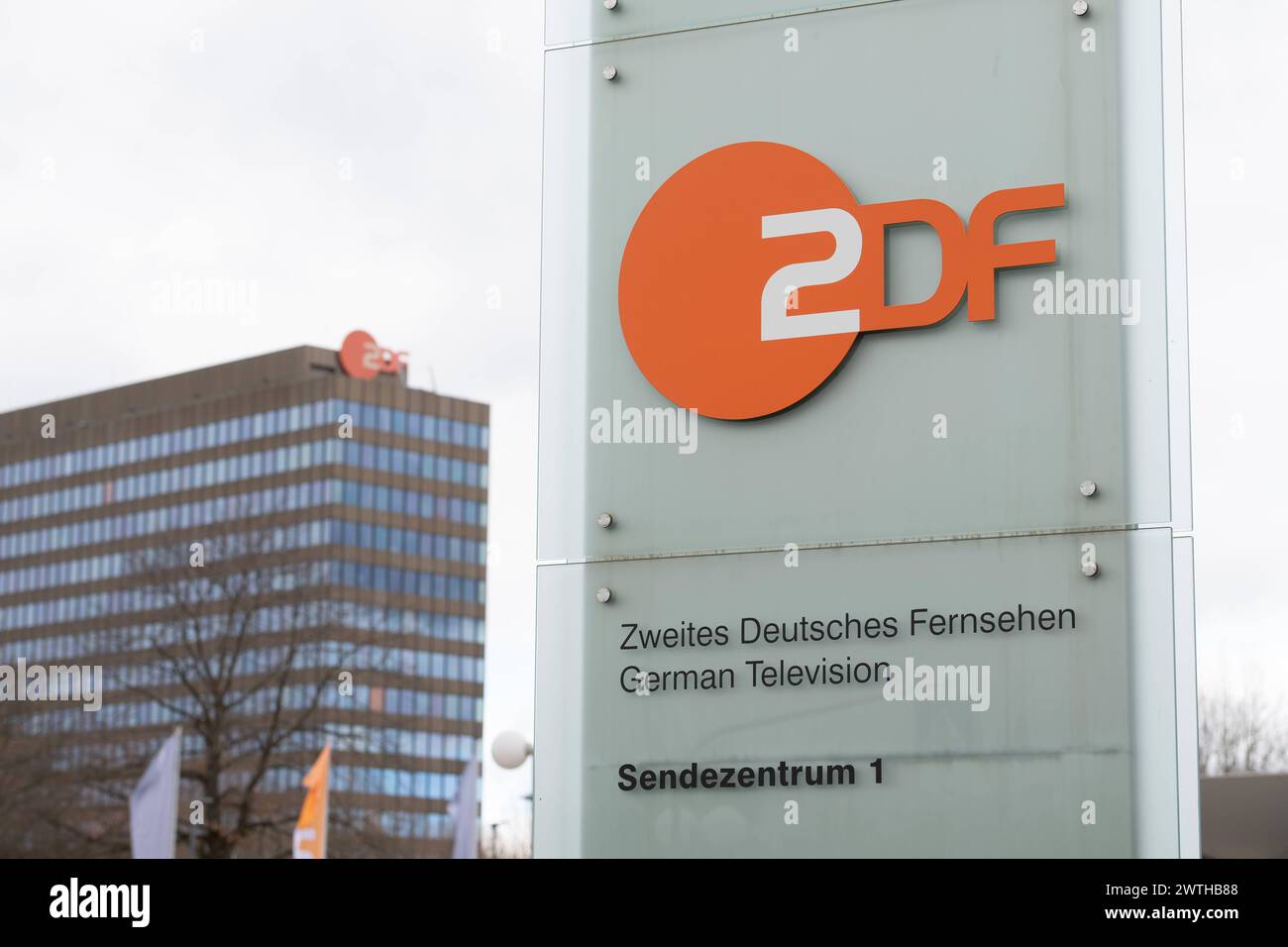 Deutsches fernsehprogramm hi-res stock photography and images - Alamy
