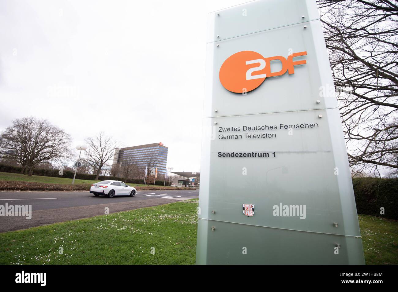 Das Sendezentrum 1 des ZDF, Zweites Deutsches Fernsehen, Aussenansicht ...