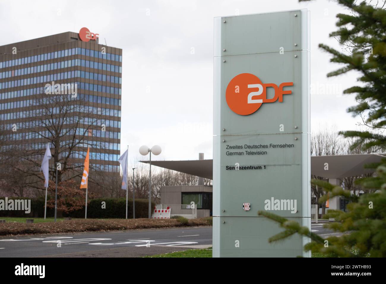Das Sendezentrum 1 des ZDF, Zweites Deutsches Fernsehen, Aussenansicht ...
