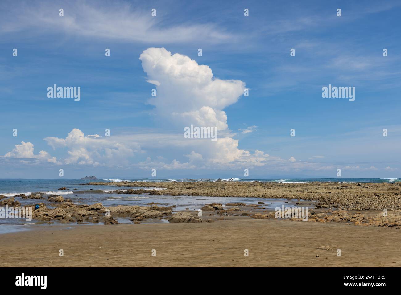 Bahía ballena and costa rica hi-res stock photography and images - Alamy