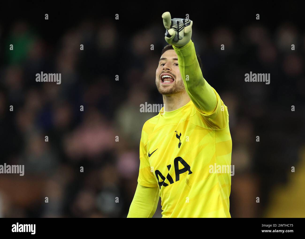 Guglielmo vicario tottenham hotspur hi-res stock photography and images ...