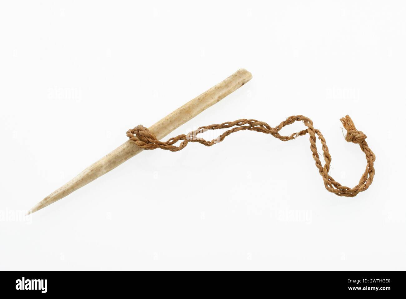 Needle and awl hi-res stock photography and images - Alamy
