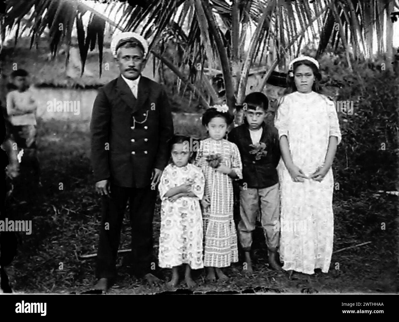 Man with four children black-and-white negatives, group portraits Stock ...