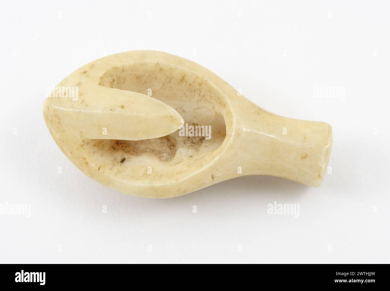 Clothing clasp hi-res stock photography and images - Alamy