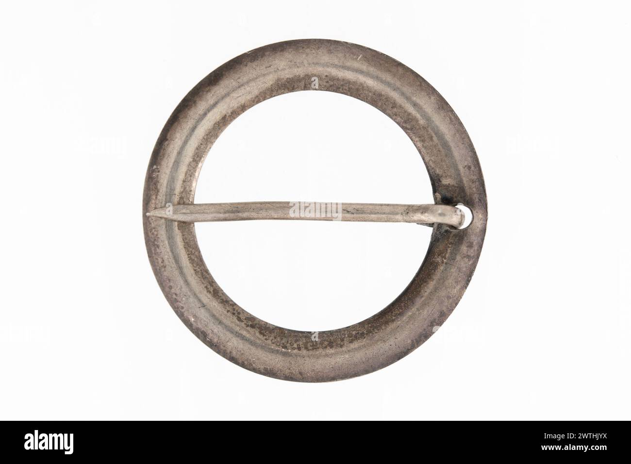 Elegant vintage brooch collection hi-res stock photography and images ...
