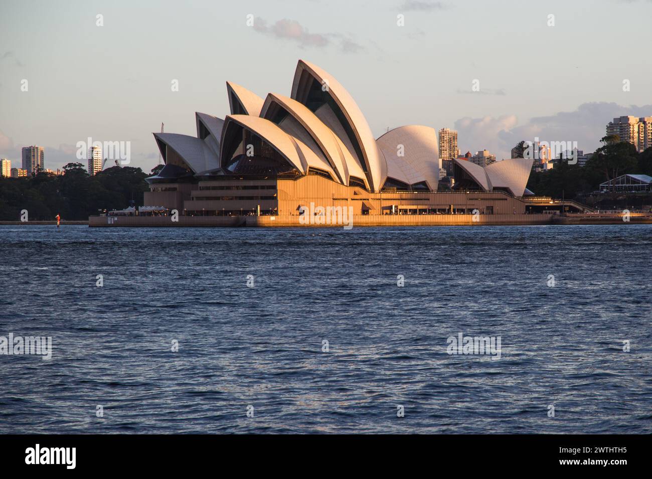 Sydney Opera House, New South Wales, Australia, taken before sunset ...