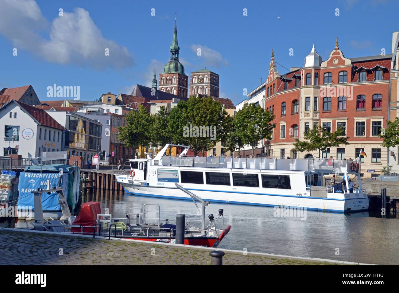 Germany, Mecklenburg-Vorpommern, Stralsund (Hansa Town): view of the ...