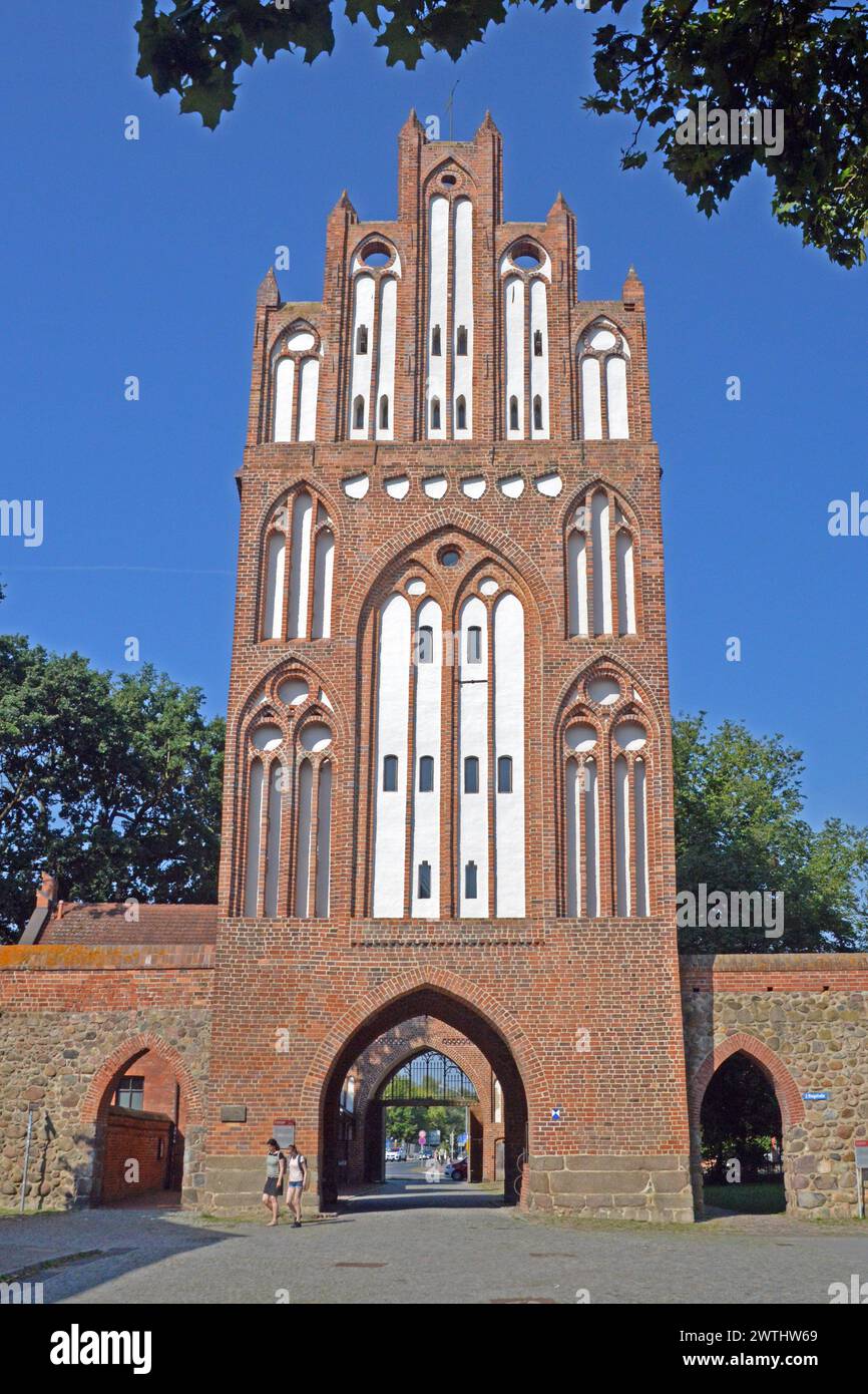 Germany, Mecklenburg-Vorpommern, Neubrandenburg: Treptower Tor, the ...
