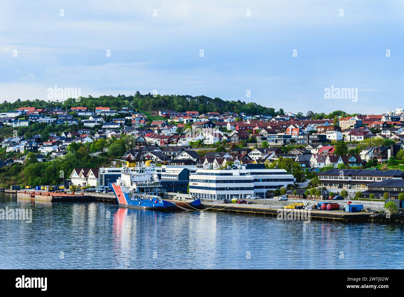 Rescue Zone UT 722 Ships over FjordSailing, Stavanger, Boknafjorden ...