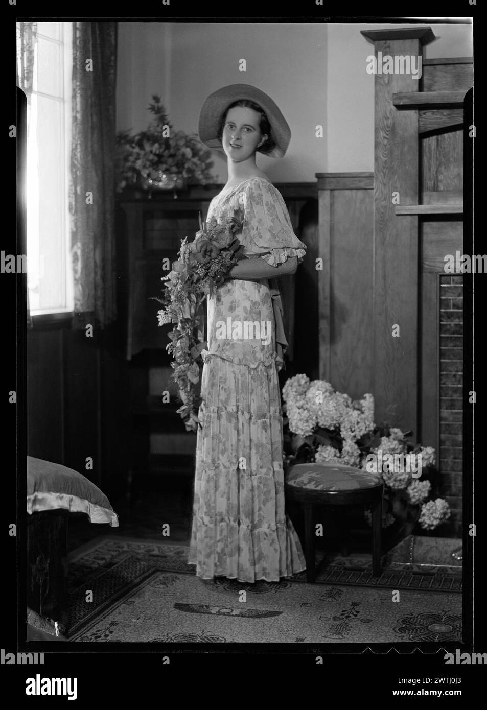 Miss samuels hi-res stock photography and images - Alamy