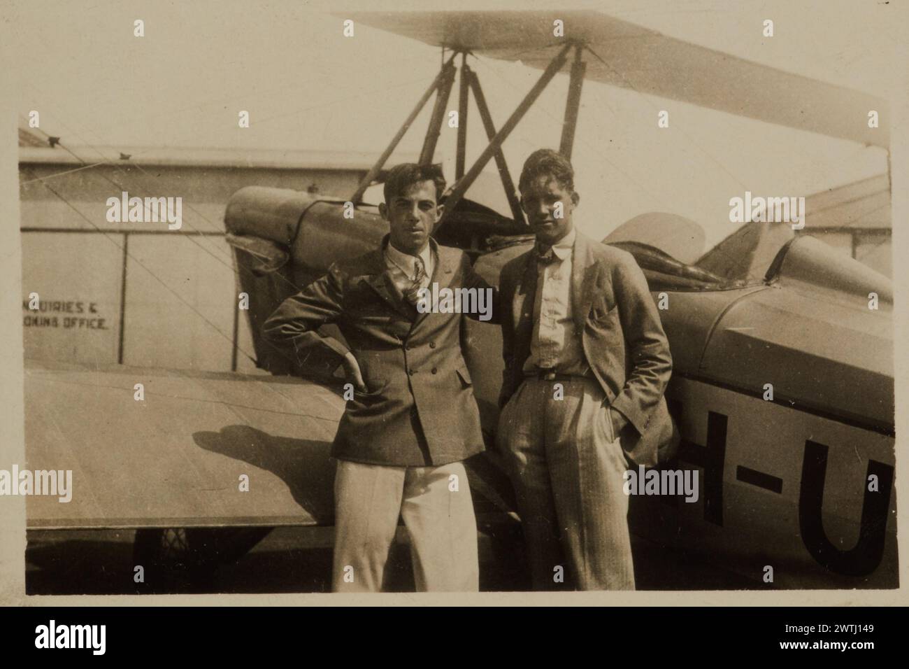 Eric lee johnson and michael hutt at mascot aerodrome hi-res stock ...