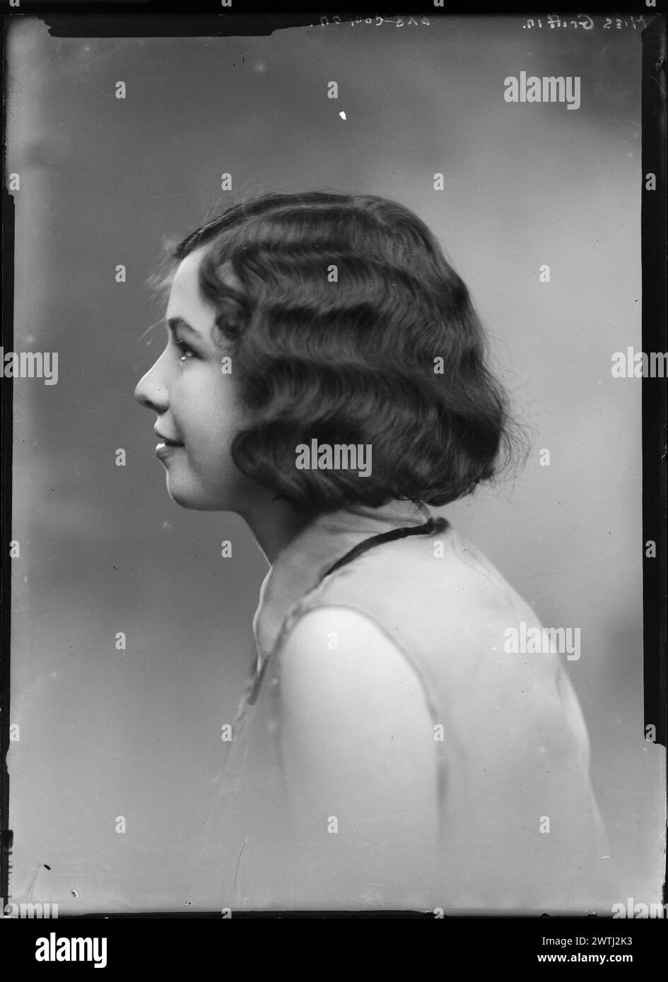 Miss Griffin 6x8 coupon studio portraits, portraits, black-and-white ...