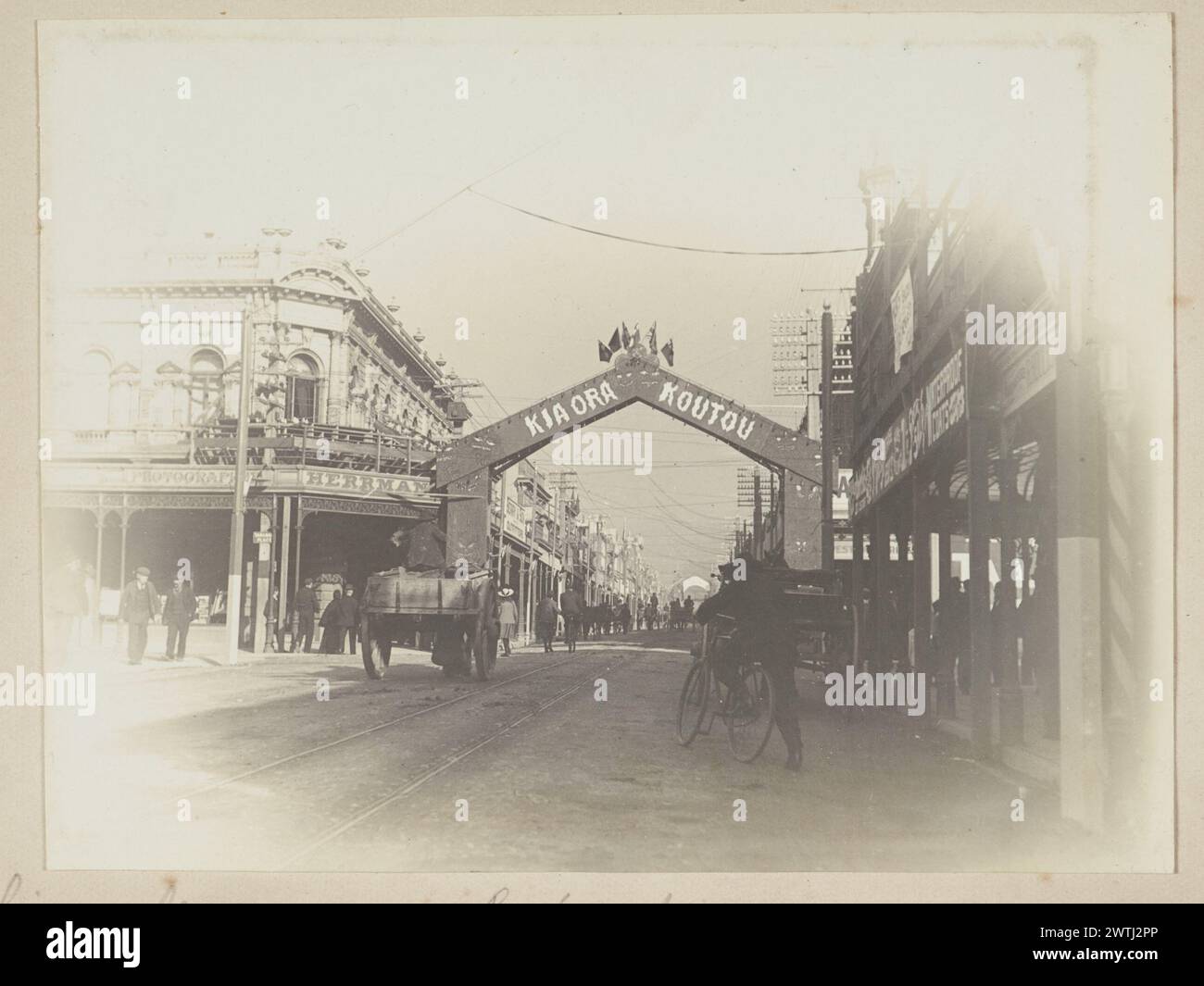 Dixon arch hi-res stock photography and images - Alamy