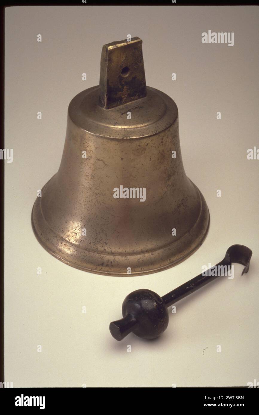 Medieval bell usage hi-res stock photography and images - Alamy