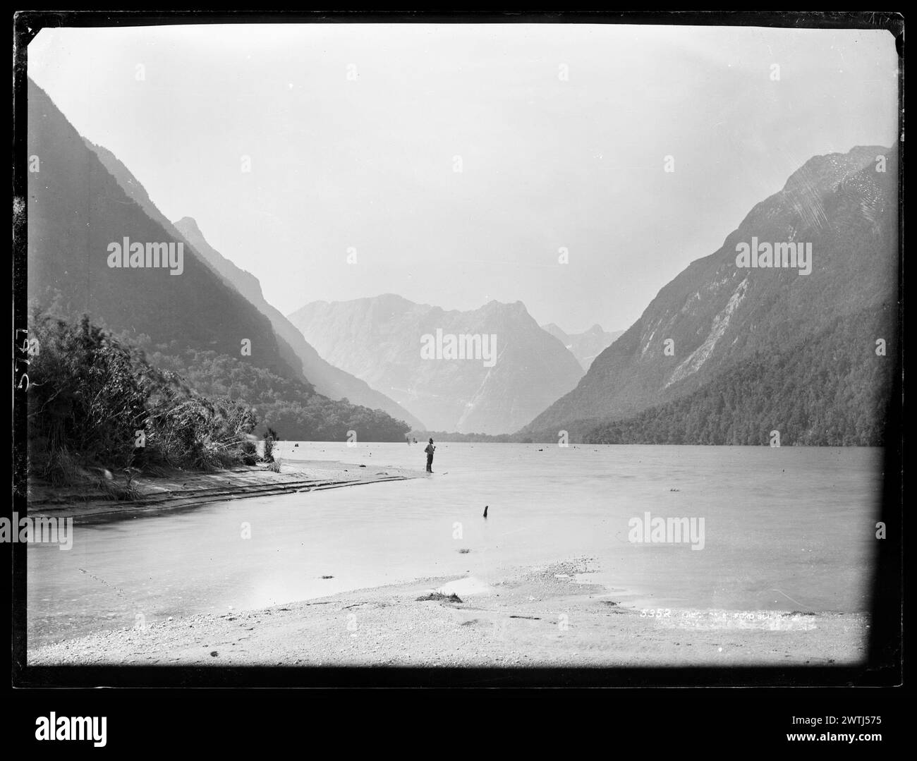 Nz lake ada hi-res stock photography and images - Alamy