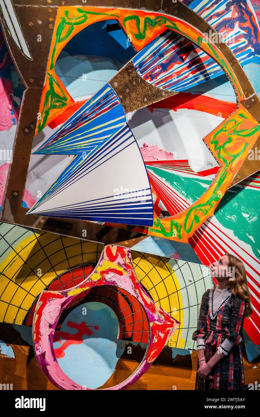 London, UK. 18th Mar, 2024. Frank Stella (B. 1936), La prima spada e l ...