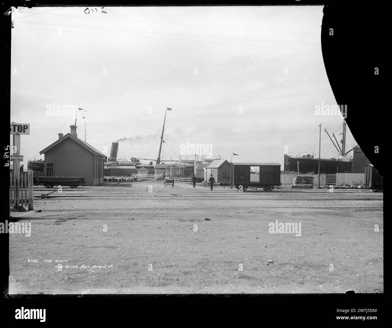Gelatin dry plate negatives hi-res stock photography and images - Alamy