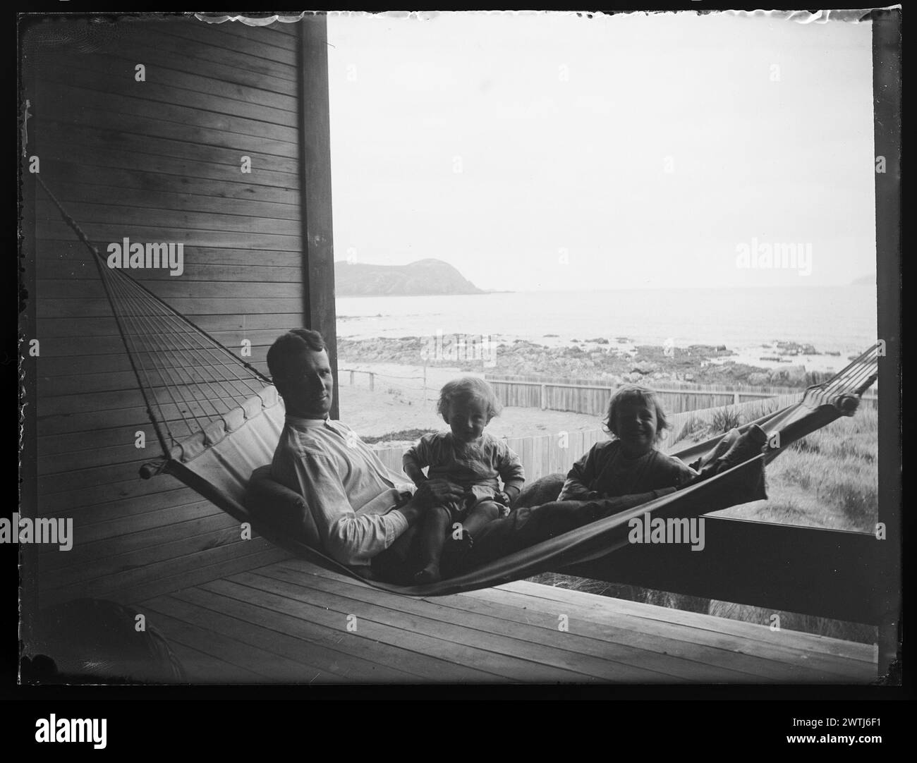 Gelatin dry plate negatives hi-res stock photography and images - Alamy